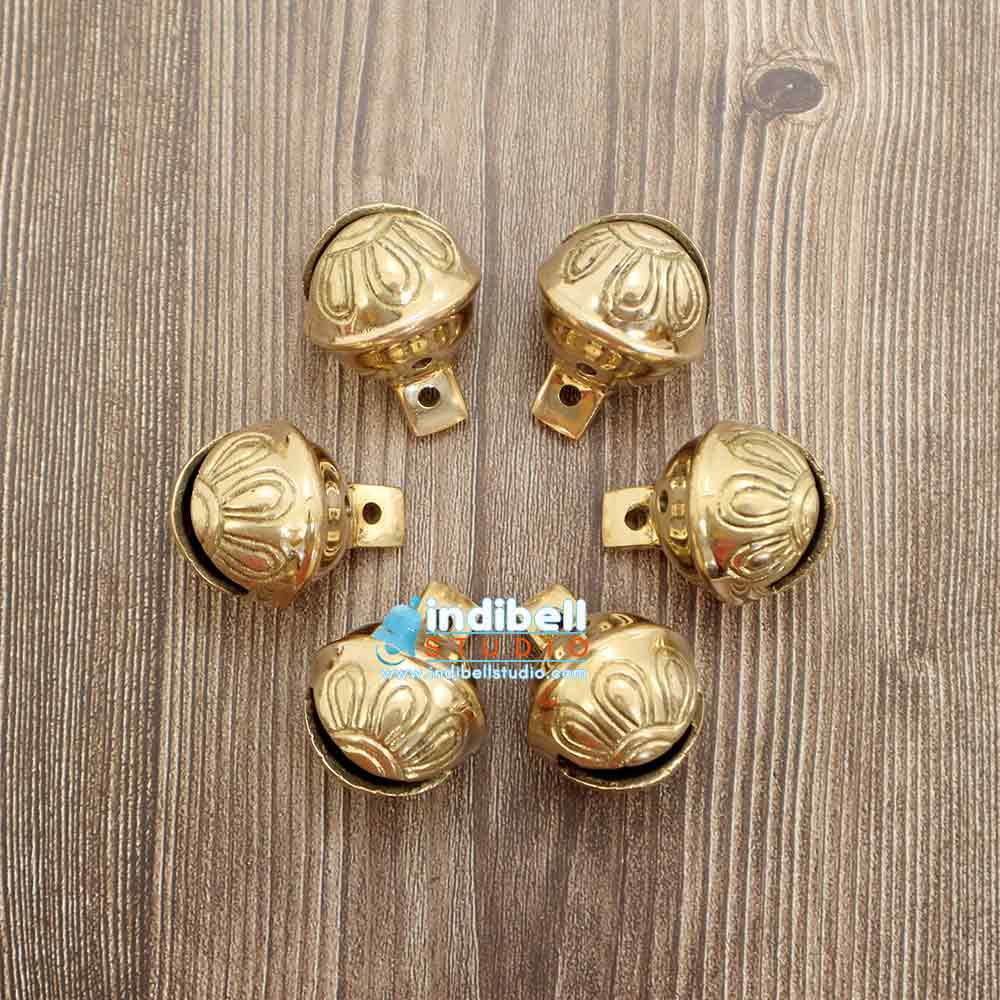 Solid Brass Golden Sleigh Bells (Pack of 6) Polar Express Ride Bells